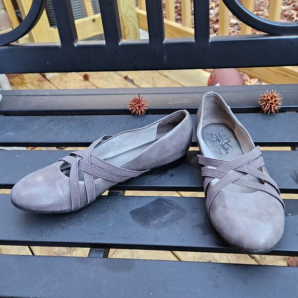 Life Stride | Shoes | Life Stride Soft System Ray Daisie Flat Slip On ...